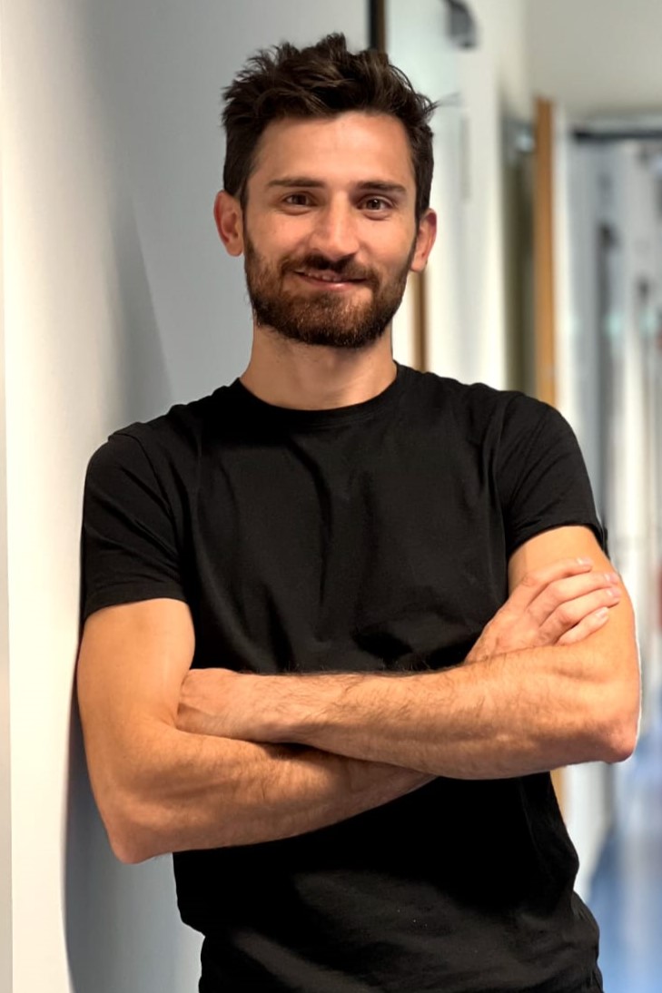 MA-Seite Mustafa Kacmaz